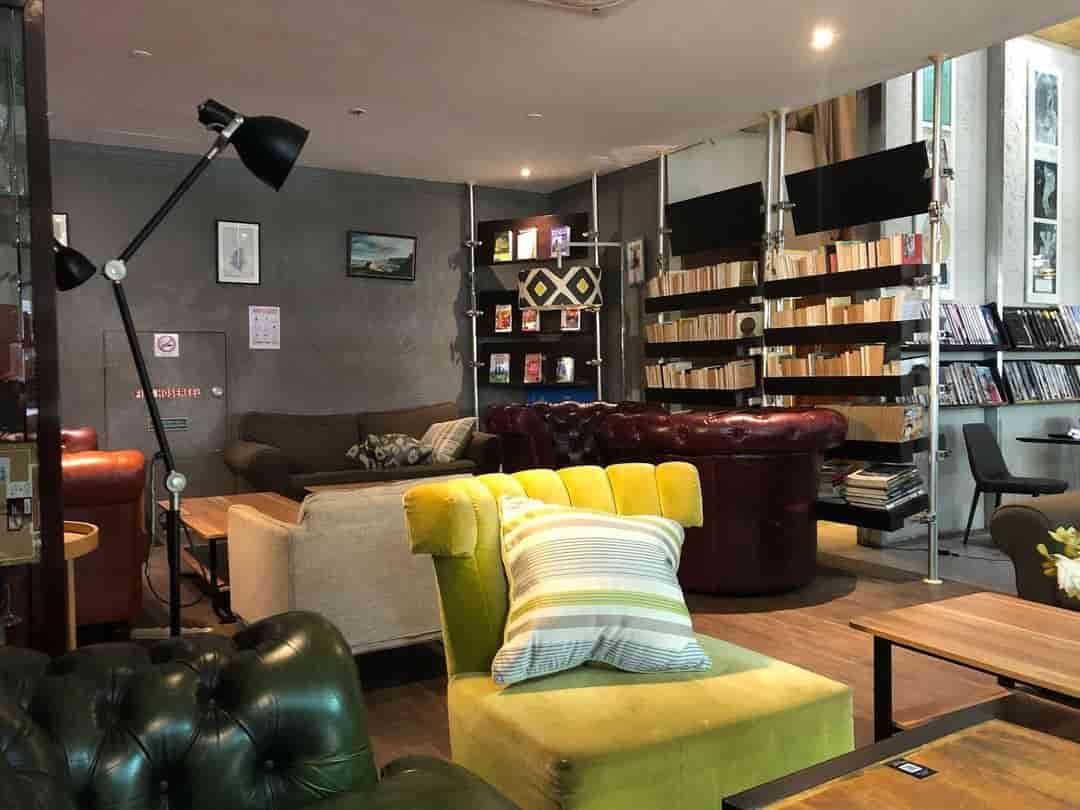 List of Working Cafe Singapore